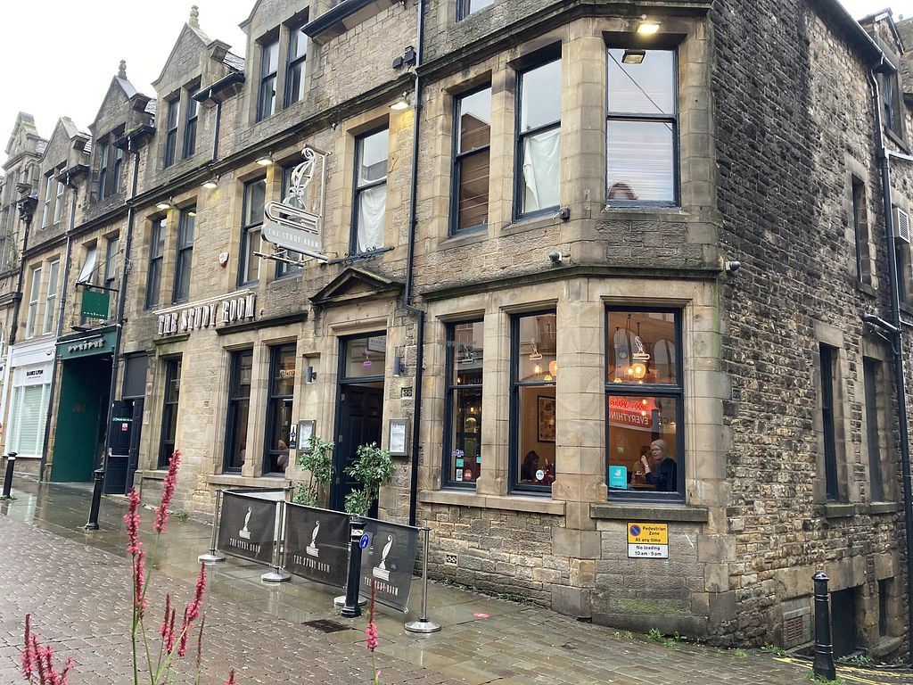 The Study Room - Dog friendly pubs in Lancaster