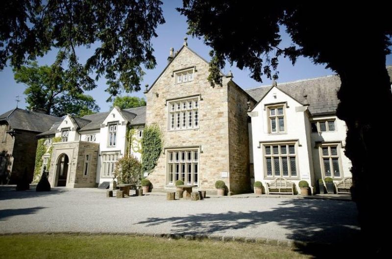 Mitton Hall | Dog Friendly Places to Eat in Clitheroe | TakeDoggo