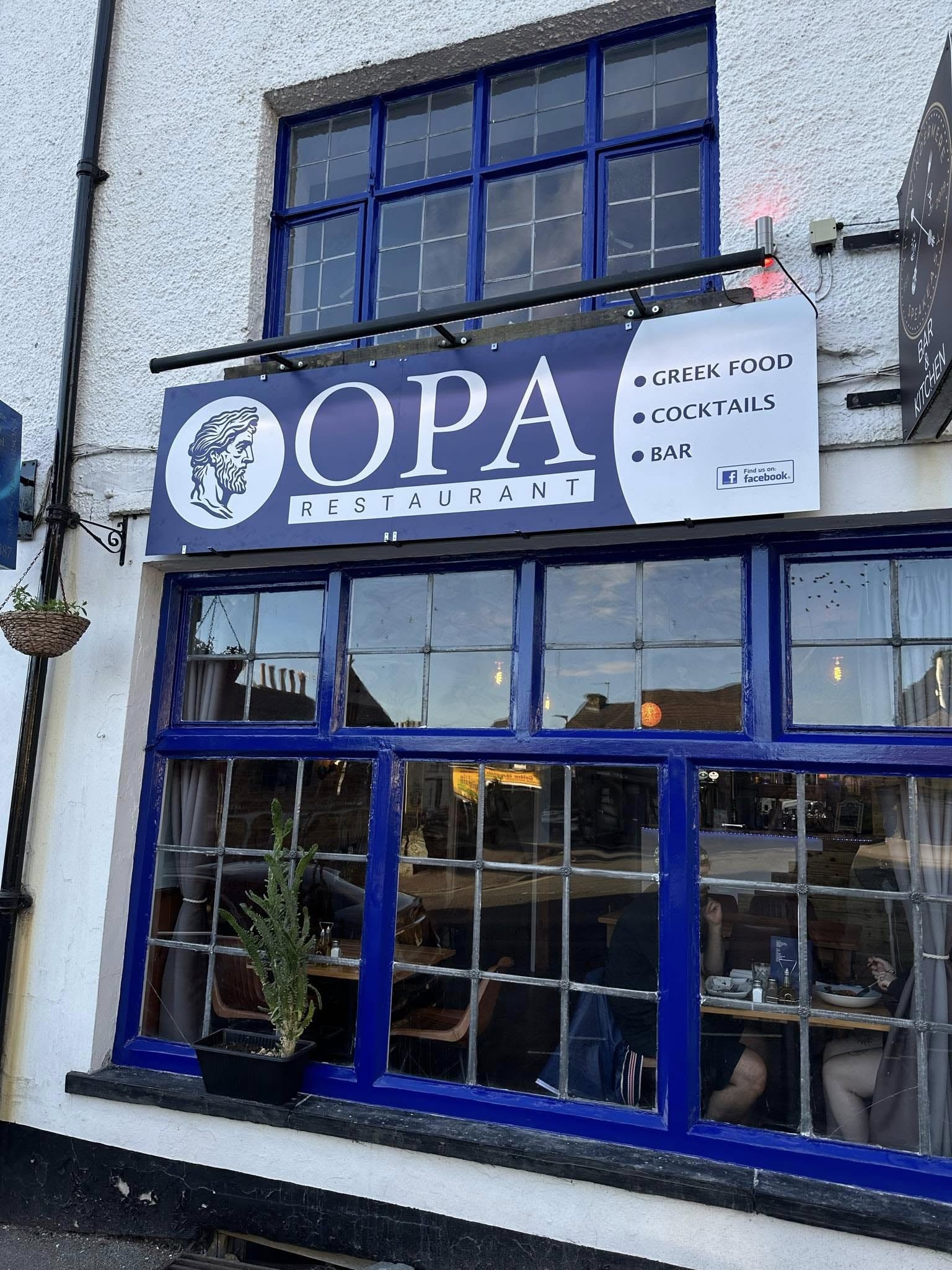 Opa Restaurant – Dog Friendly Restaurants in Windermere | TakeDoggo