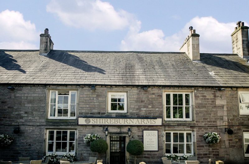 Shireburn Arms | Places to Eat with Dogs in Clitheroe |TakeDoggo